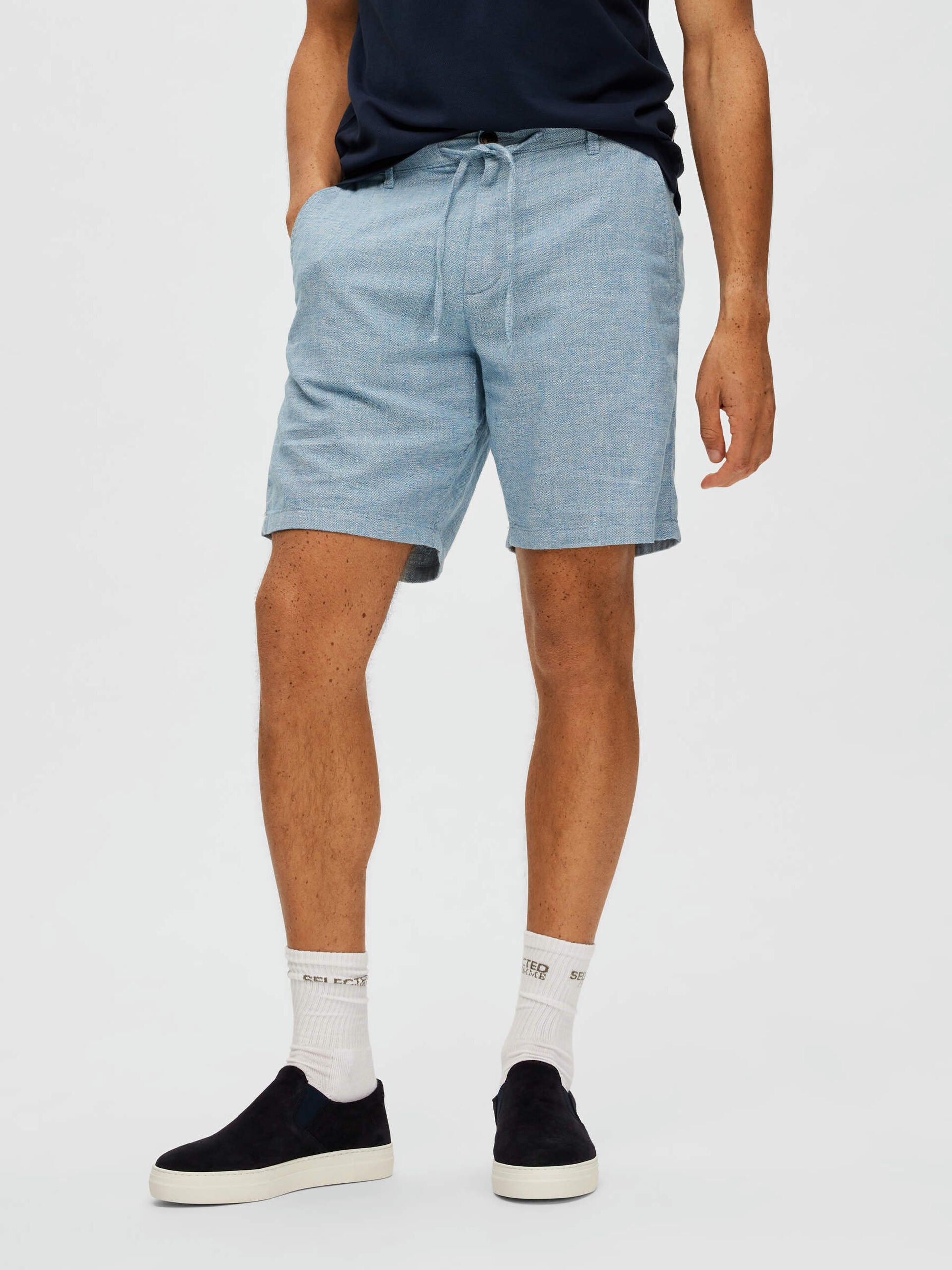 Selected shortsit, COMFORT BRODY LINEN SHORTS Sininen - Kekäle